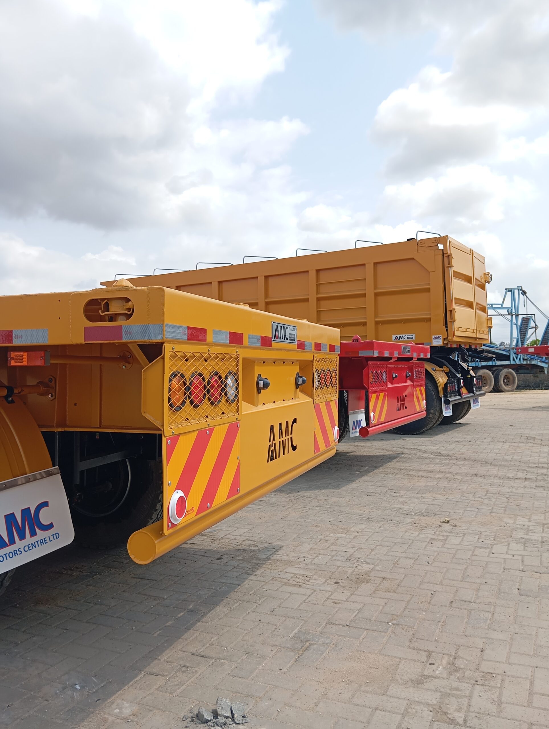 Skeletal Trailers - AMC Trailers